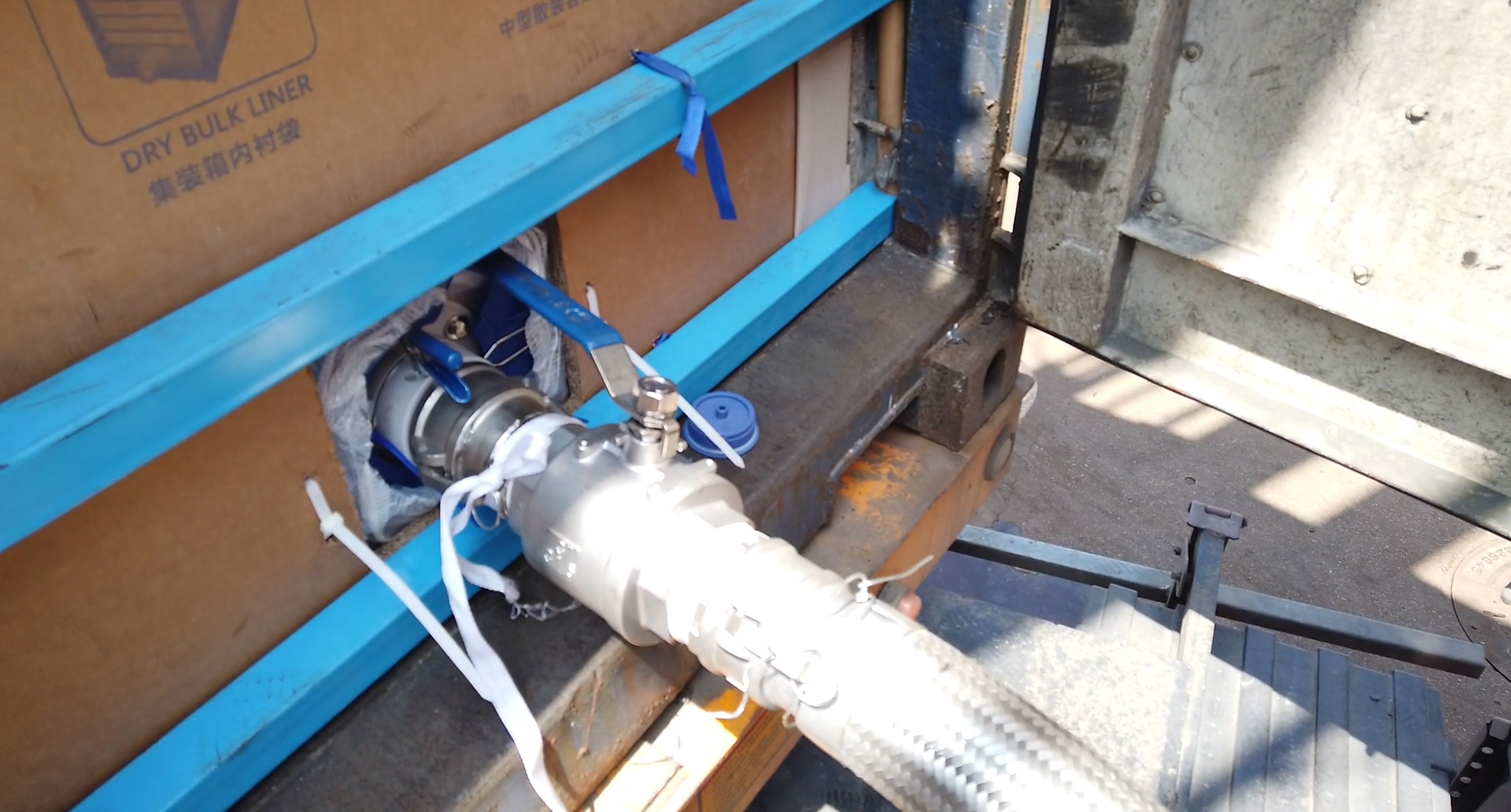 What is a flexitank air vent? - LAF